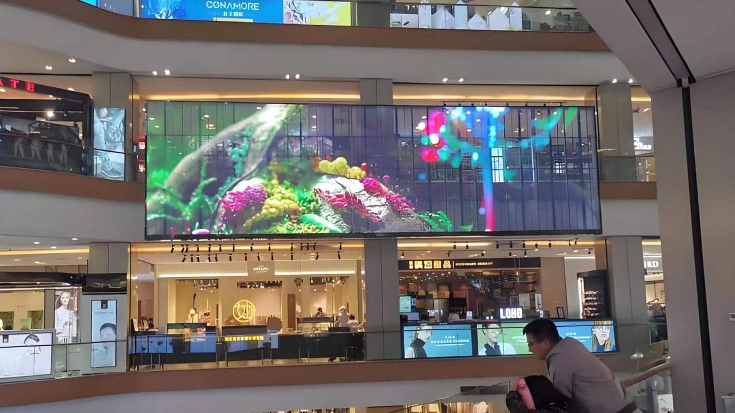 Shopping Mall LED Screen: Transforming Retail Space - reissdisplay
